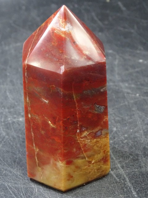 prisme en jaspe rouge 562grs – Travelartcollection.com